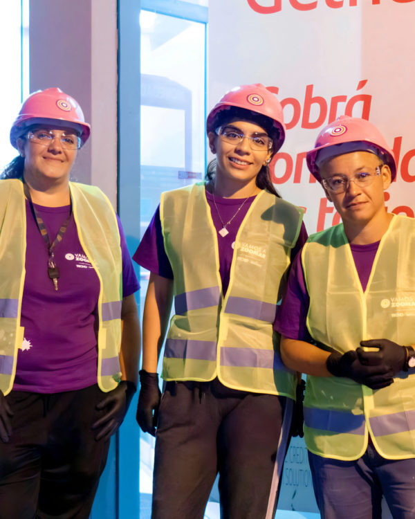 QUIENES SOMOS – ZOOMAR – ZOOMAR